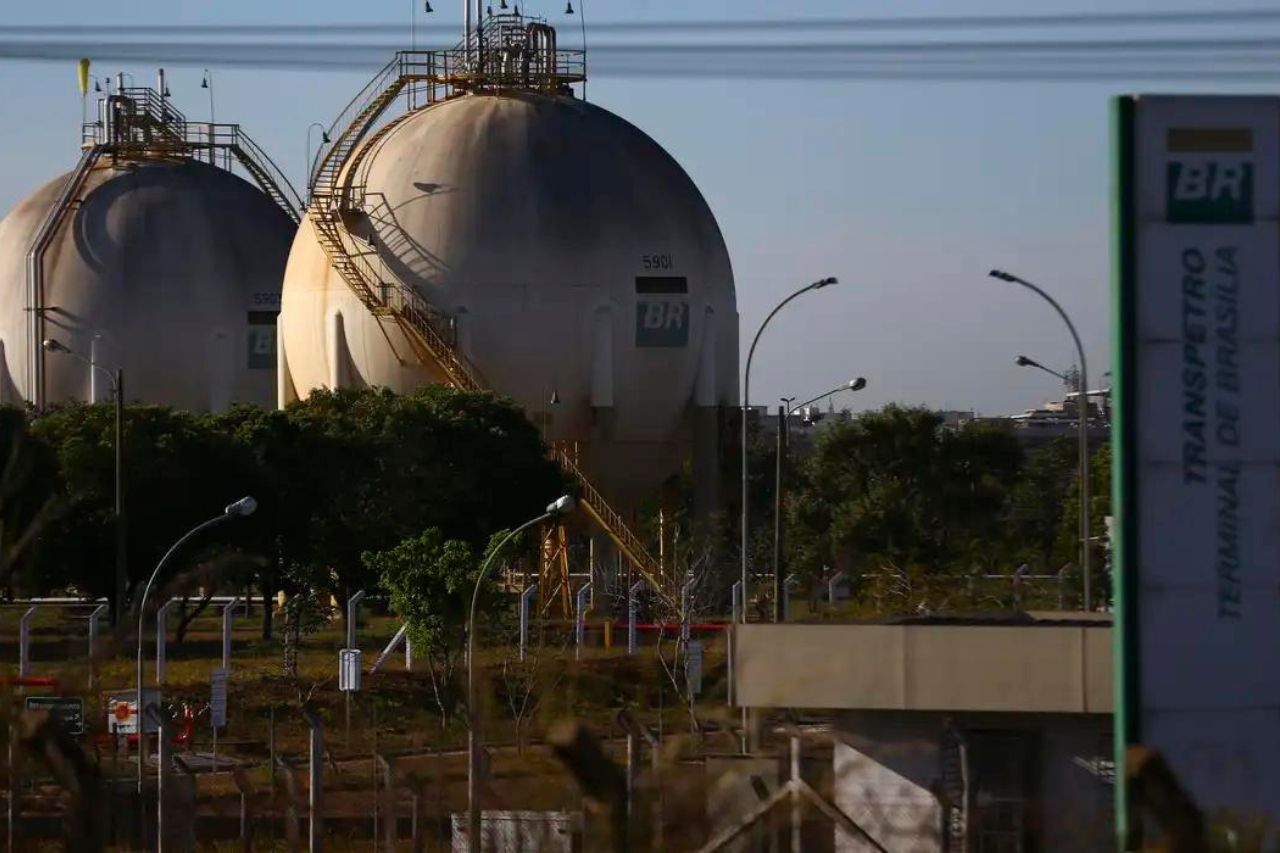 Transpetro inaugura primeira usina solar para suprir planta industrial ...