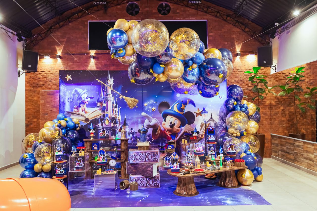 Buffet Villa Kids Galpão é palco da formatura do curso de decoração de ...